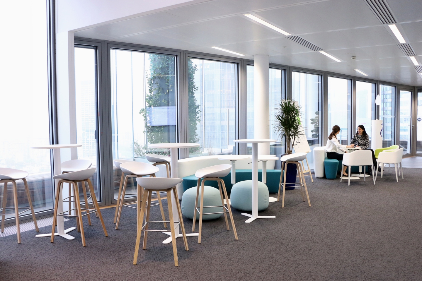 Deloitte s'installe dans la Tour Majunga - ARCH.DESIGN