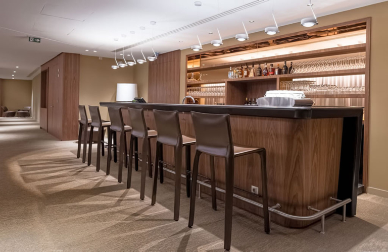 Le groupe ADP s'installe dans son nouveau siège social à Roissy-CDG ...