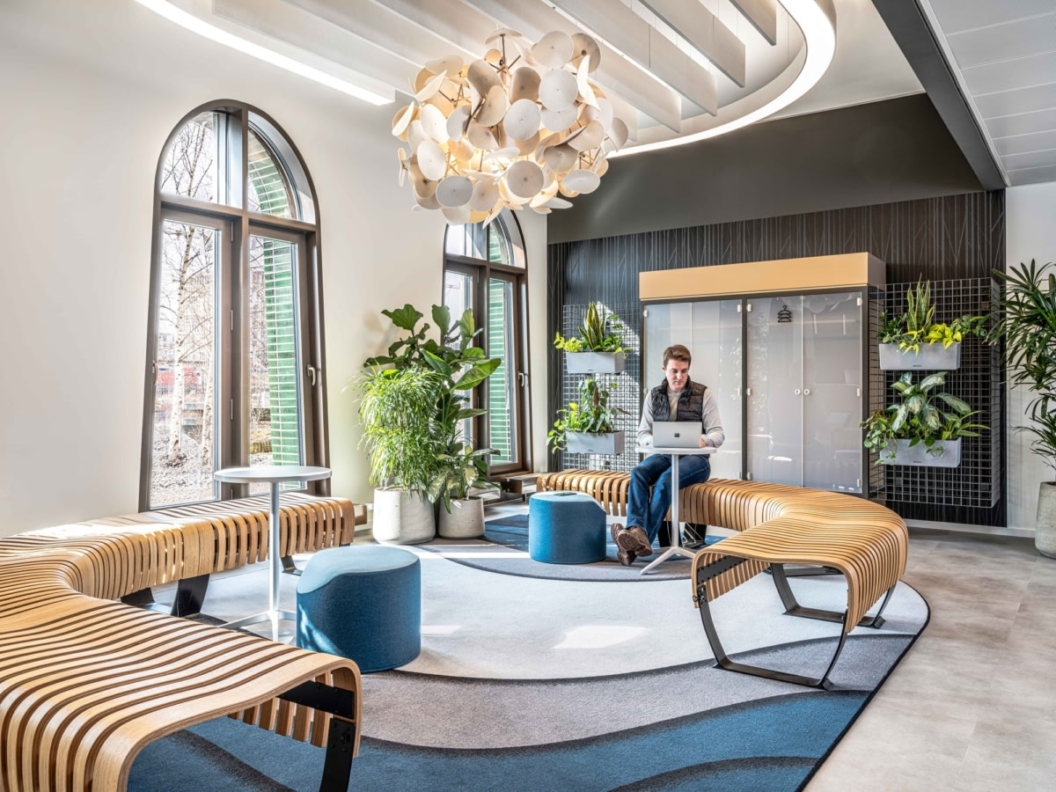 Le groupe ADP s'installe dans son nouveau siège social à Roissy-CDG ...