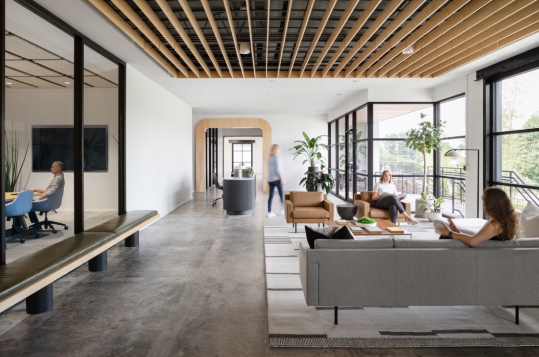 ADP Group offices inaugurated with ARCH.DESIGN hight ajustable desks